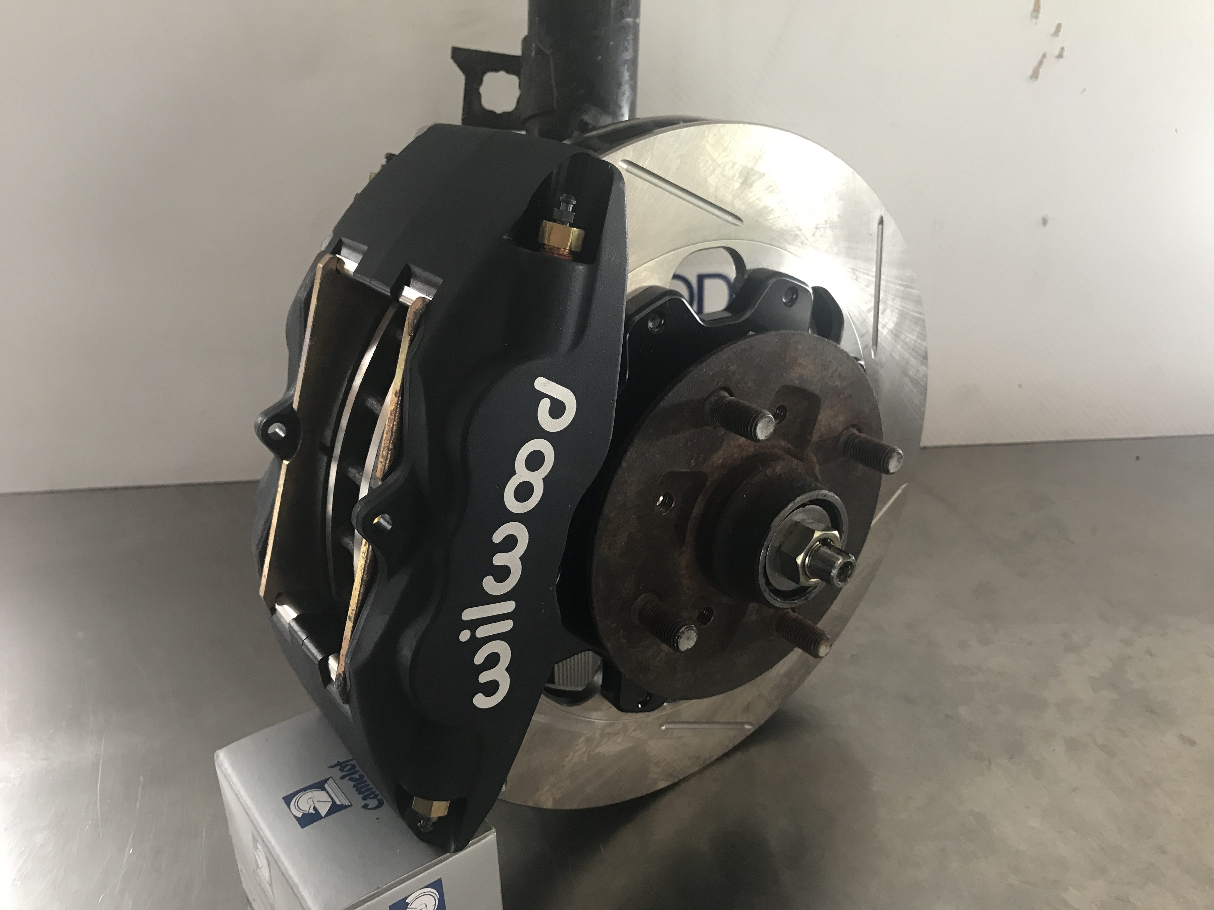 AE86 KE70 Extra Big Brake Kit | Manon Racing Products